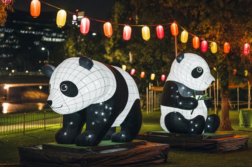 Discover | National Library of Australia (NLA)