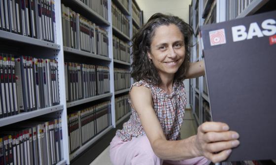 Unravelling the history of Australian fashion | National Library of ...